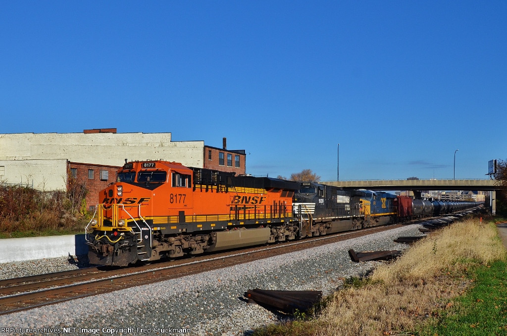 BNSF 8177